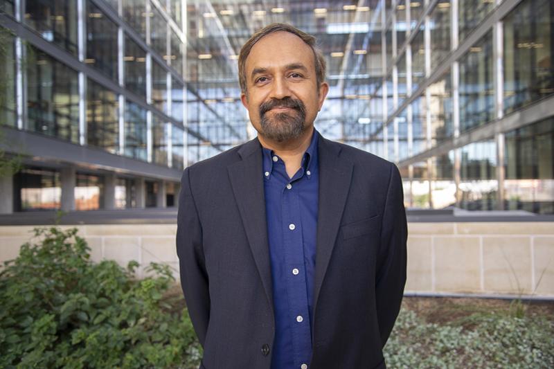 Faculty | Texas ECE - Electrical & Computer Engineering at UT Austin