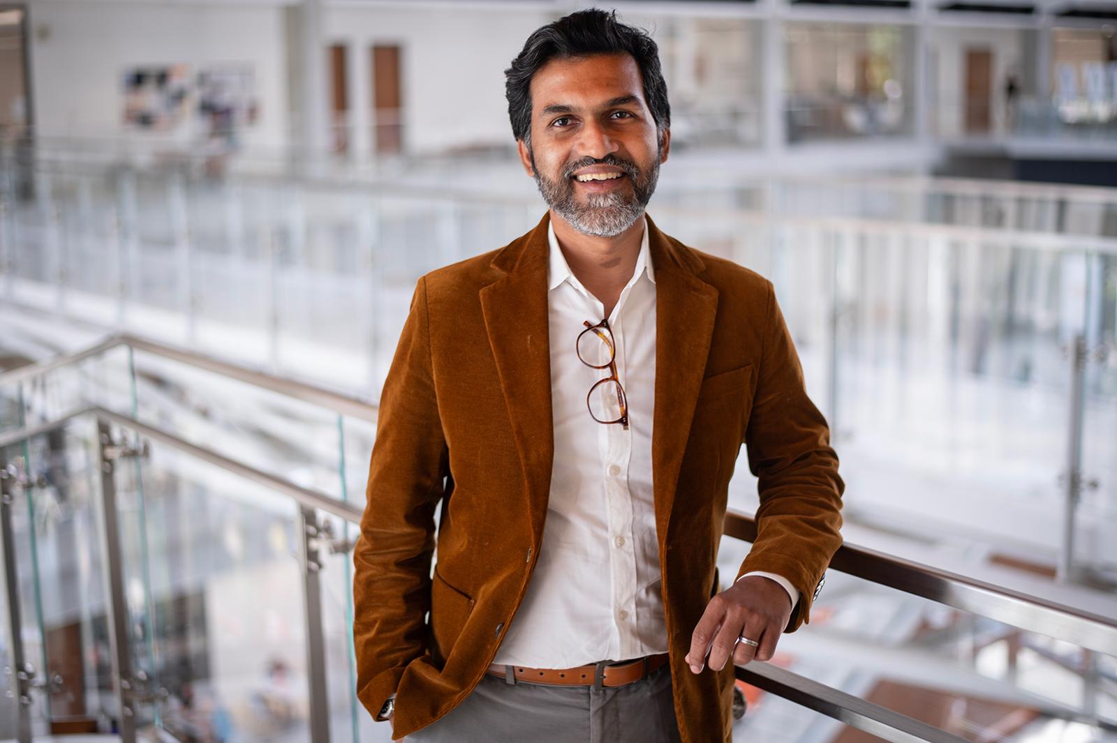 Faculty | Texas ECE - Electrical & Computer Engineering at UT Austin