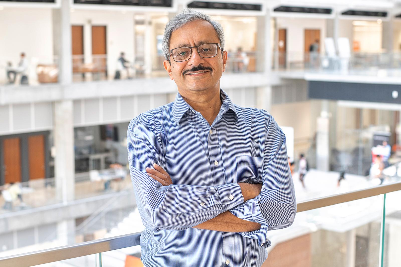 Faculty Directory | Texas ECE - Electrical & Computer Engineering at UT Austin